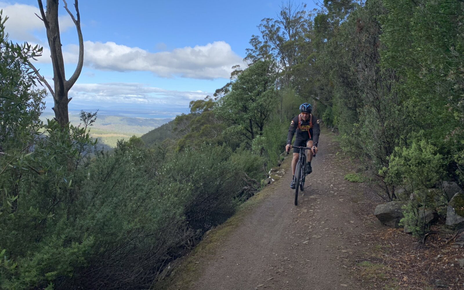 Pipeline Track / Gravel Ride Guide by Dirty Freehub