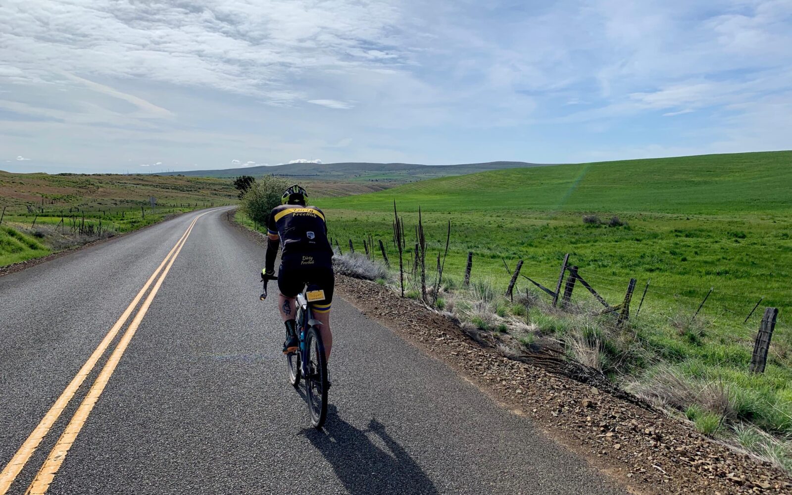 Dufur & Friend / Gravel Ride Guide by Dirty Freehub