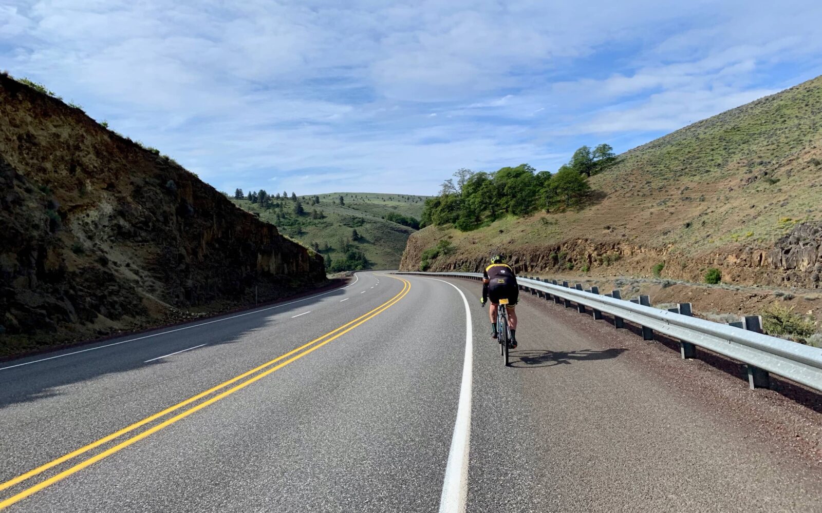 Dufur & Friend / Gravel Ride Guide by Dirty Freehub